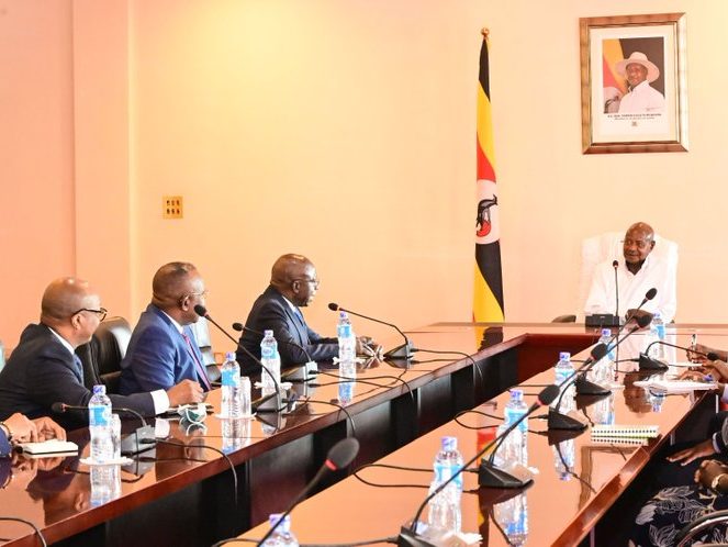 Meeting with Hon. Tète Antonio, Angolan Minister of International ...